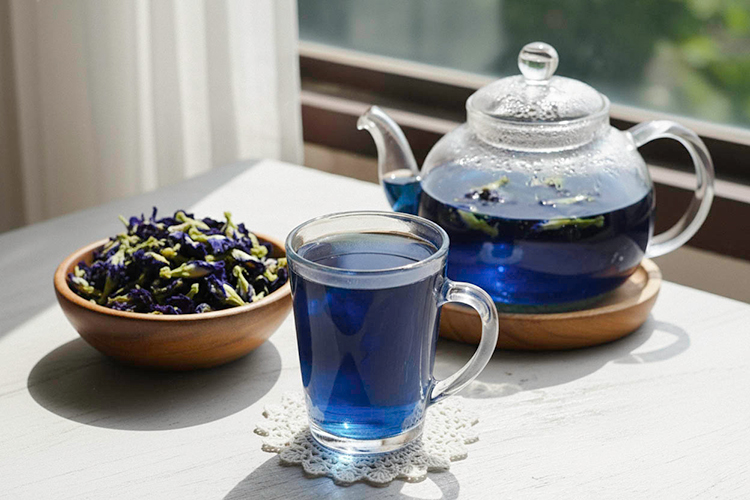 The secrets of blue tea: what it is made from, what it tastes like and ...